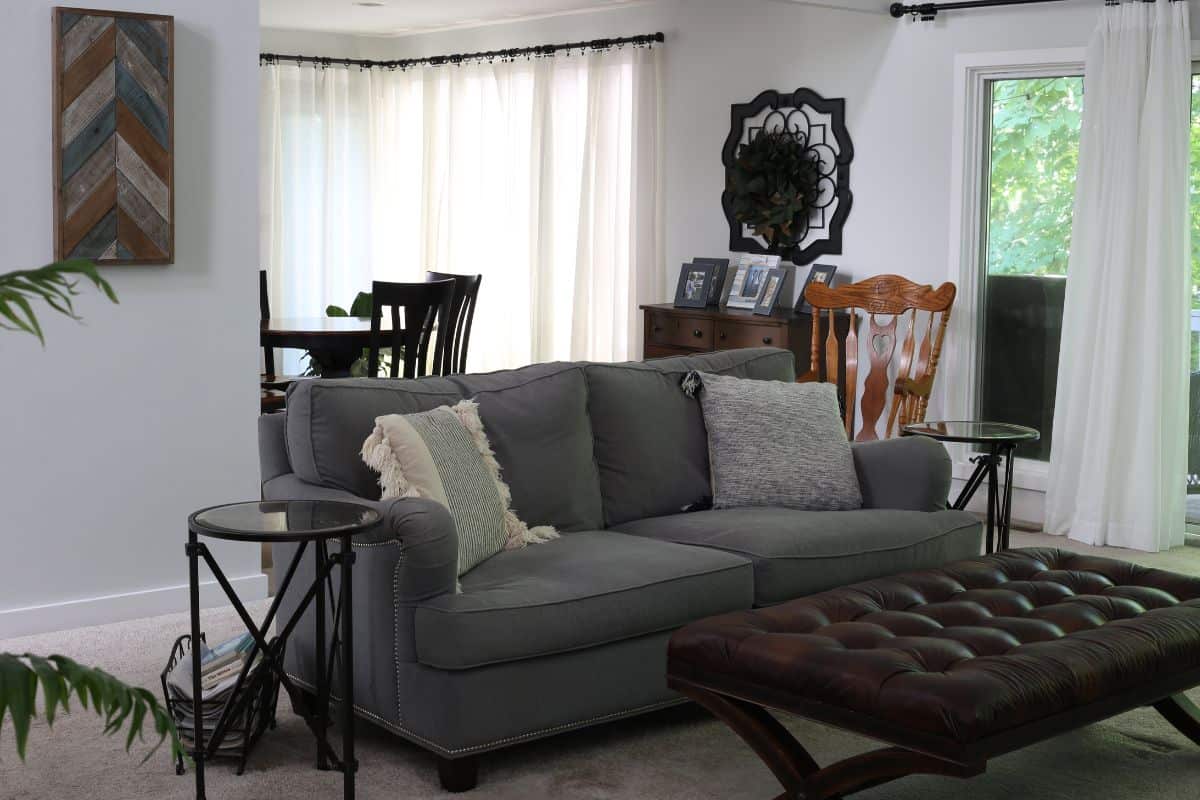 Benjamin Moore Paper White