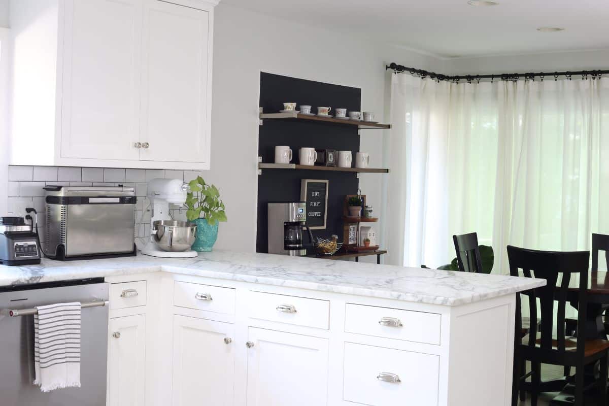 Benjamin Moore Paper White